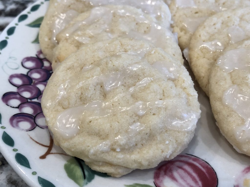 Lemony Iced Sugar Cookies – M&M Hit The Road