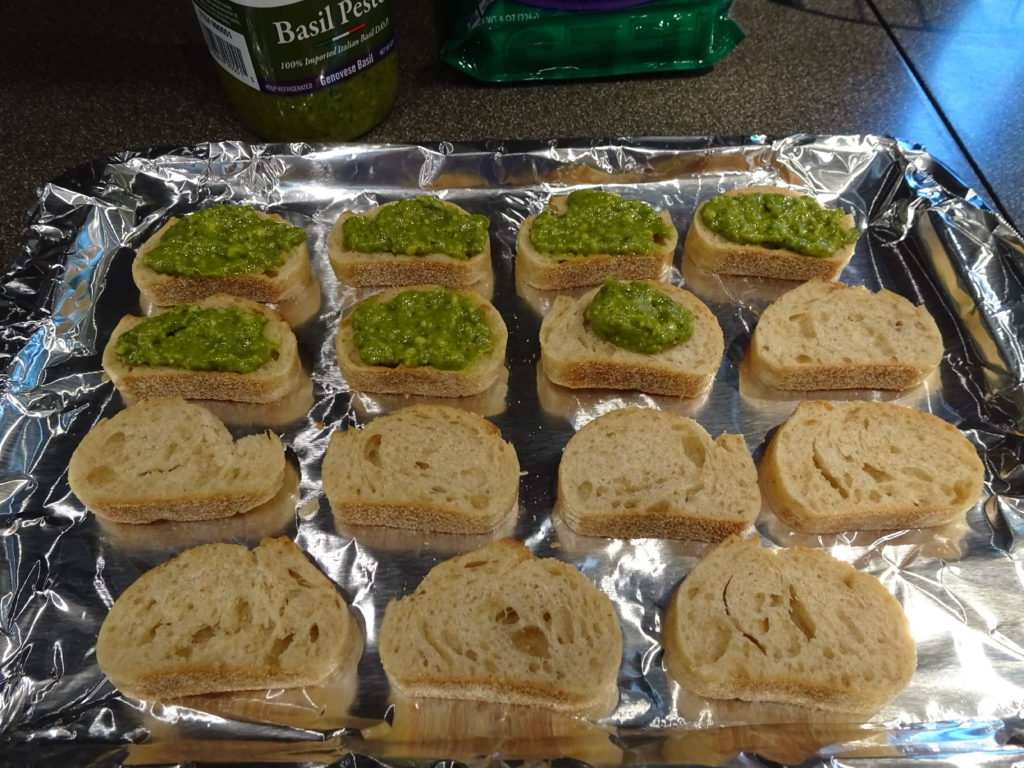 Cheesy Pesto Bread Appetizers – M&M Hit The Road