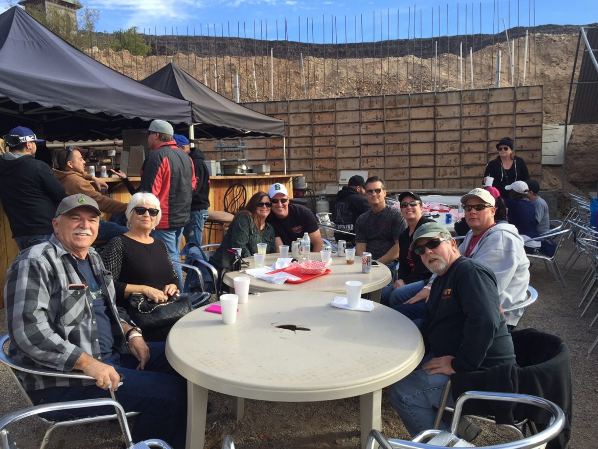 Desert Bar – M&M Hit The Road