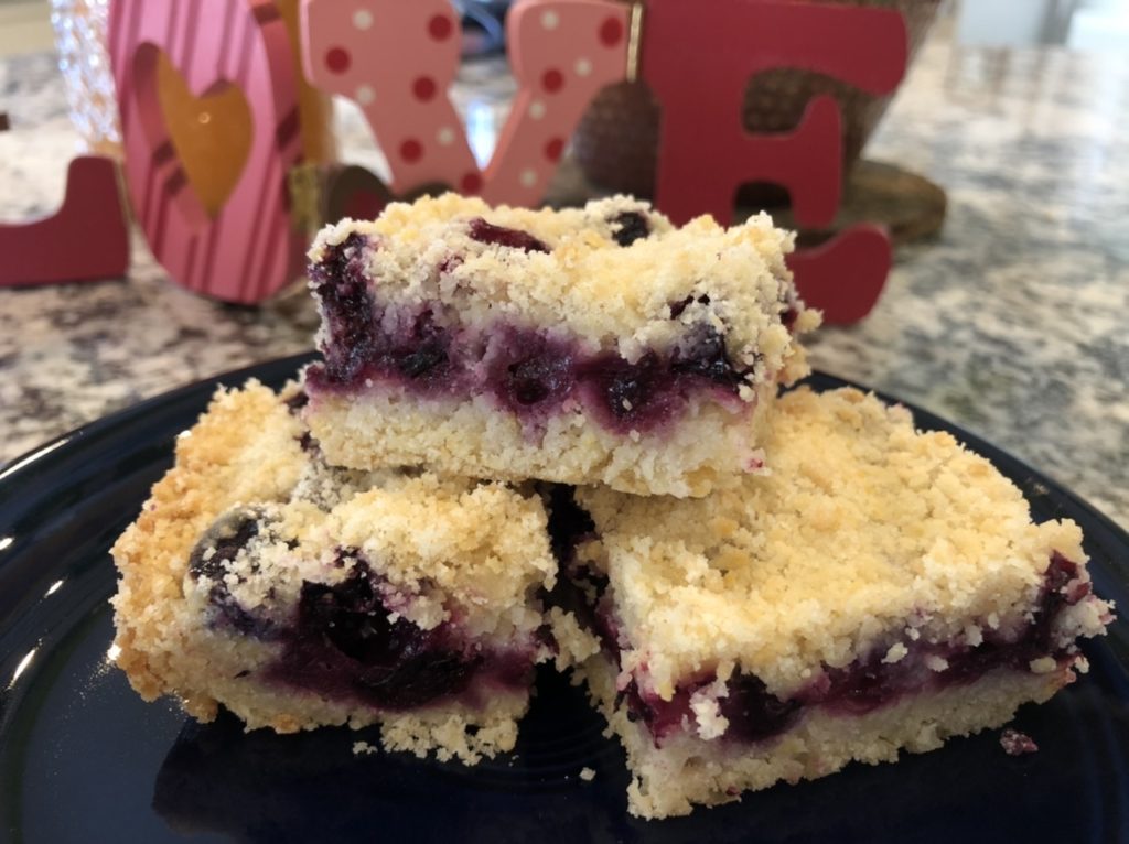 Blueberry Cake Bars – M&M Hit The Road