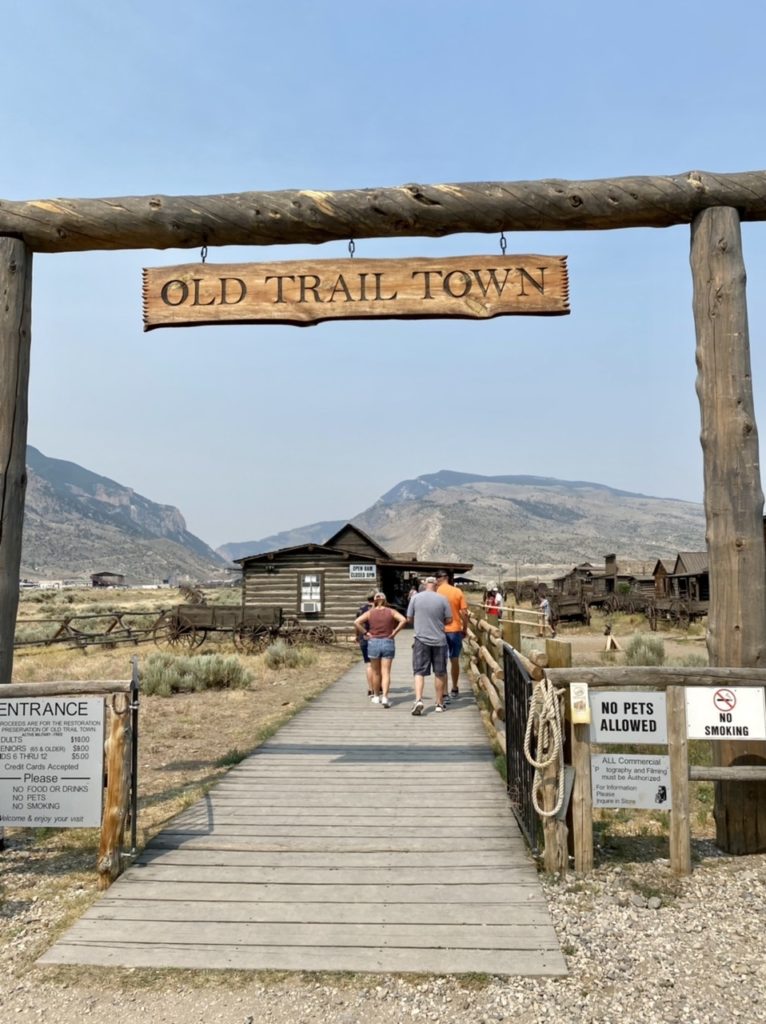 A Day in Cody – M&M Hit The Road